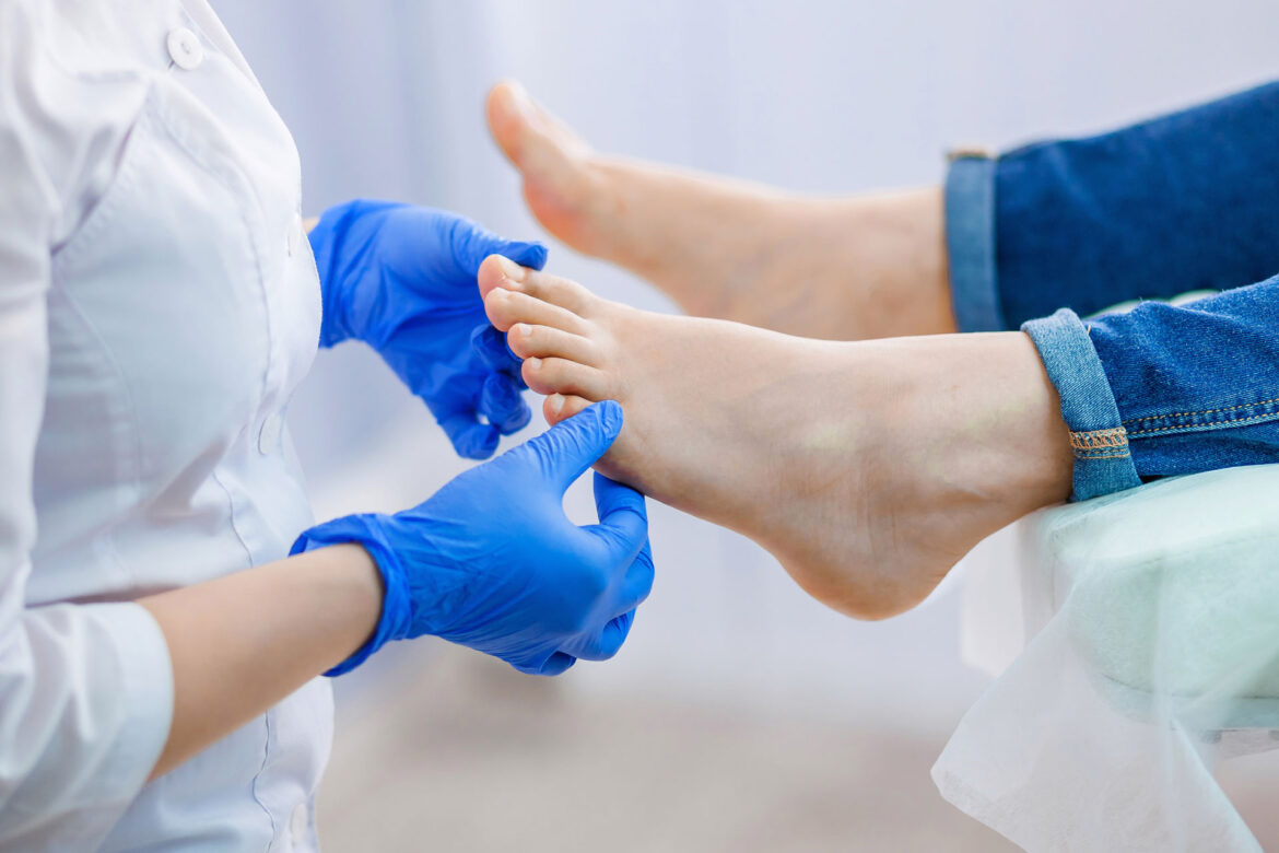 PODOLOGIA-1170x780 - Colegio de Medicina